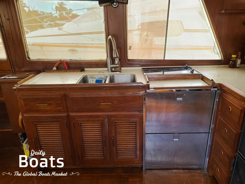 1982 Ocean Alexander 40 for sale. View price, photos and Buy 1982 Ocean ...