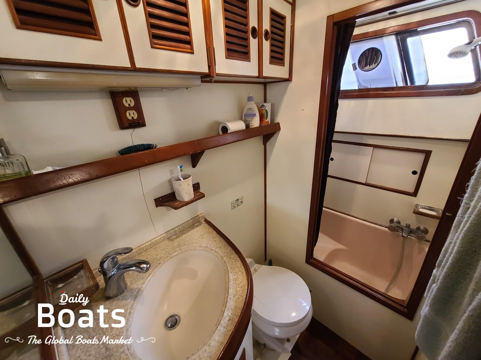 1982 Ocean Alexander 40 for sale. View price, photos and Buy 1982 Ocean ...