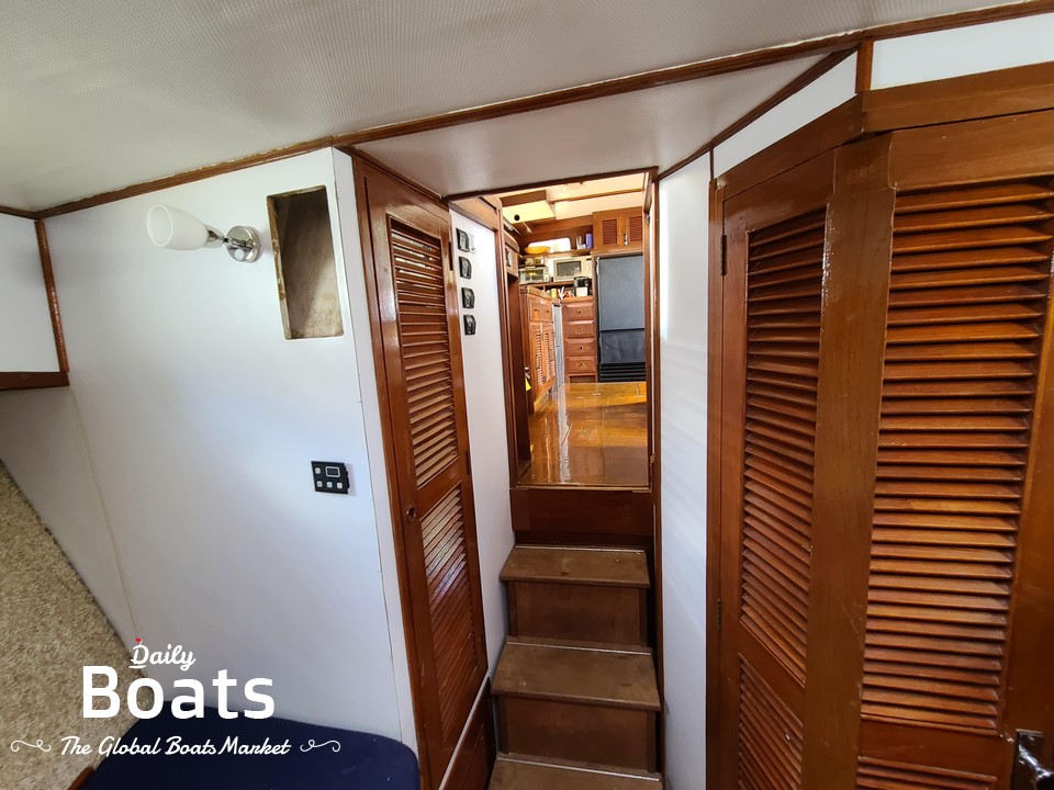 1982 Ocean Alexander 40 for sale. View price, photos and Buy 1982 Ocean ...