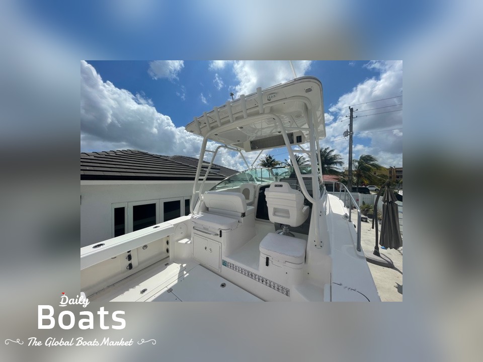 2019 Robalo 305 for sale. View price, photos and Buy 2019 Robalo 305 ...