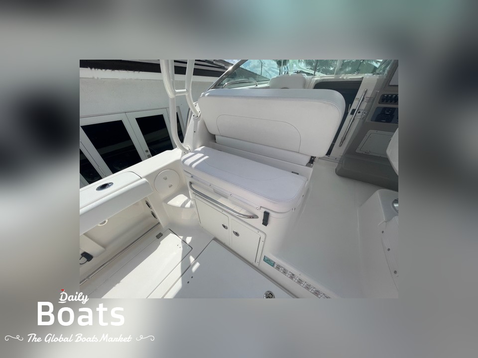 2019 Robalo 305 for sale. View price, photos and Buy 2019 Robalo 305 ...
