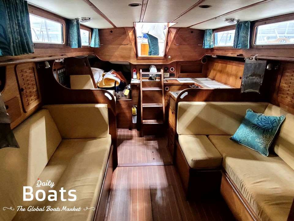 1982 Sabre 38 Mk I Sloop for sale. View price, photos and Buy 1982 ...