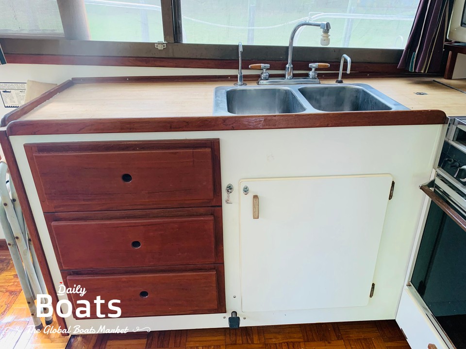 1979 Prairie Boat Works 36 Aft Cabin Trawler for sale. View price ...