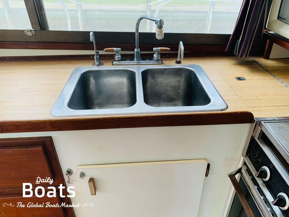 1979 Prairie Boat Works 36 Aft Cabin Trawler for sale. View price ...