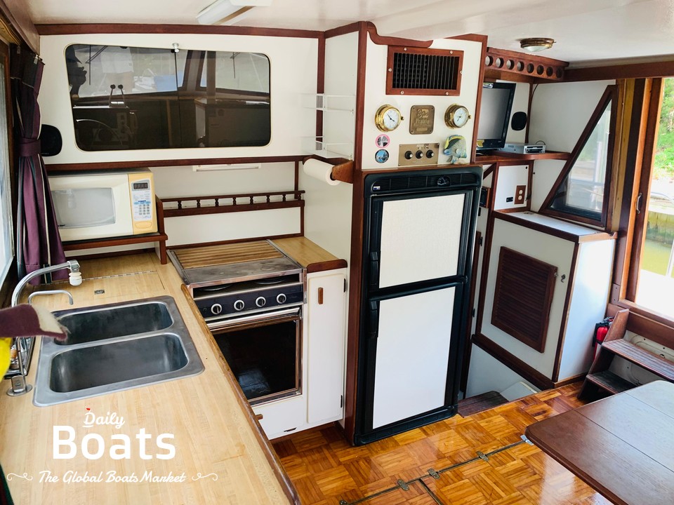 1979 Prairie Boat Works 36 Aft Cabin Trawler for sale. View price ...