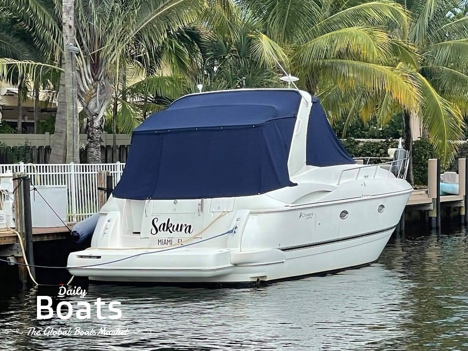 2002 Cruisers Yachts 3672 Express for sale. View price, photos and Buy ...