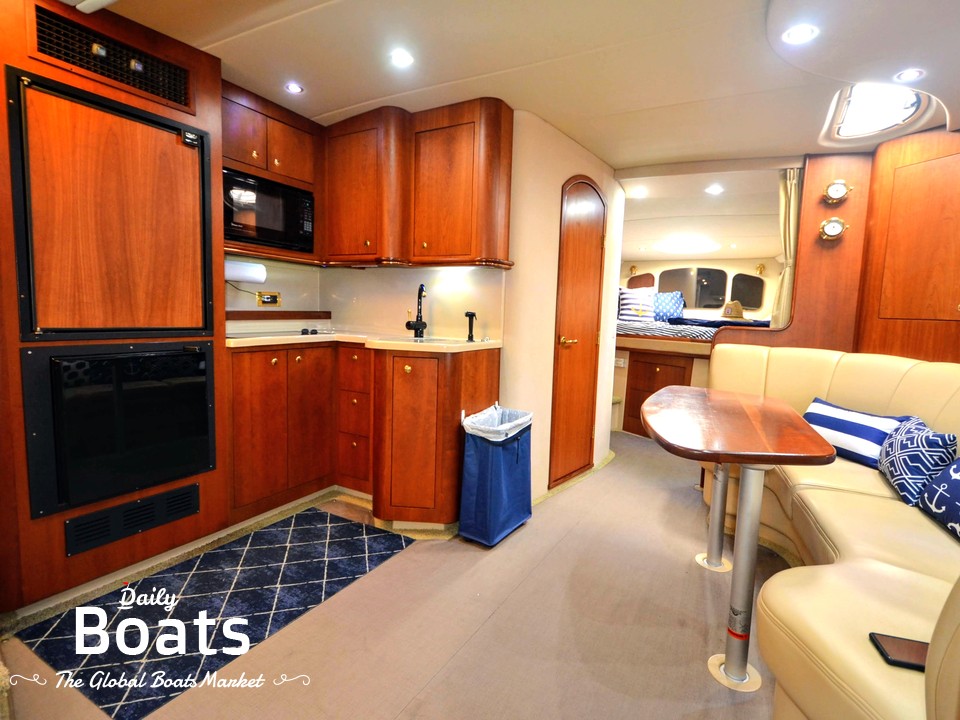 2002 Cruisers Yachts 3672 Express for sale. View price, photos and Buy ...