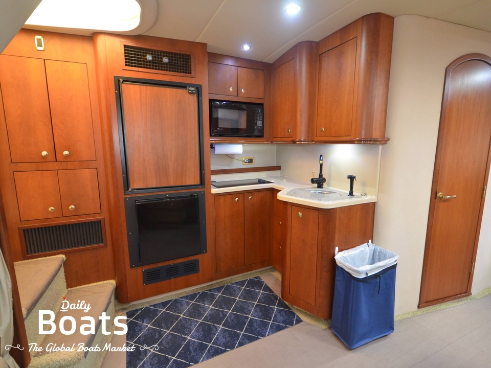 2002 Cruisers Yachts 3672 Express for sale. View price, photos and Buy ...