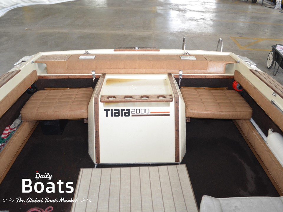 1978 Tiara Yachts 2000 Holiday for sale. View price, photos and Buy ...