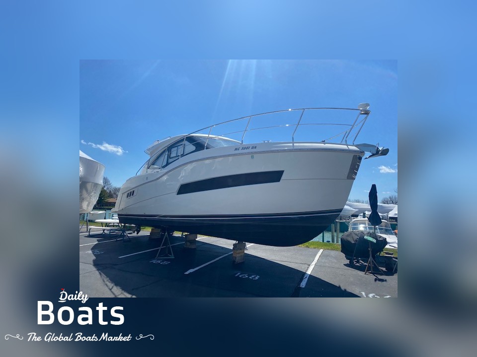 2017 Carver 37 Coupe for sale. View price, photos and Buy 2017 Carver ...