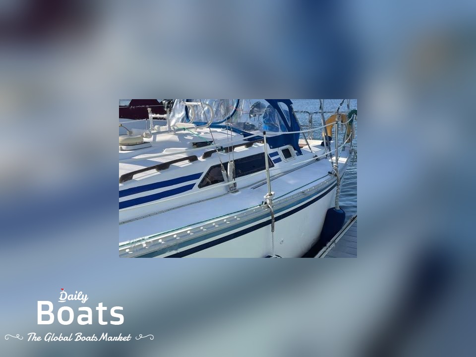 1987 Hunter 28.5 for sale. View price, photos and Buy 1987 Hunter 28.5 ...