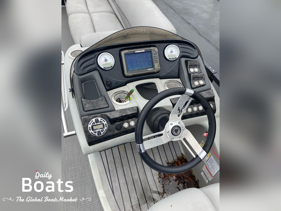 2017 Regency Yachts 254 Le for sale. View price, photos and Buy 2017 ...