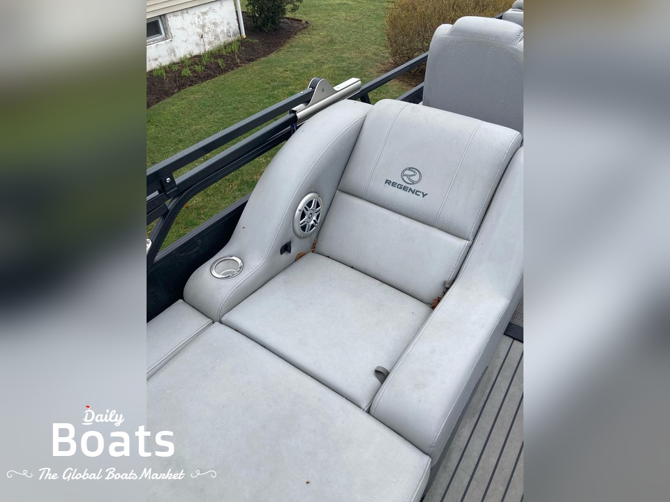 2017 Regency Yachts 254 Le for sale. View price, photos and Buy 2017 ...