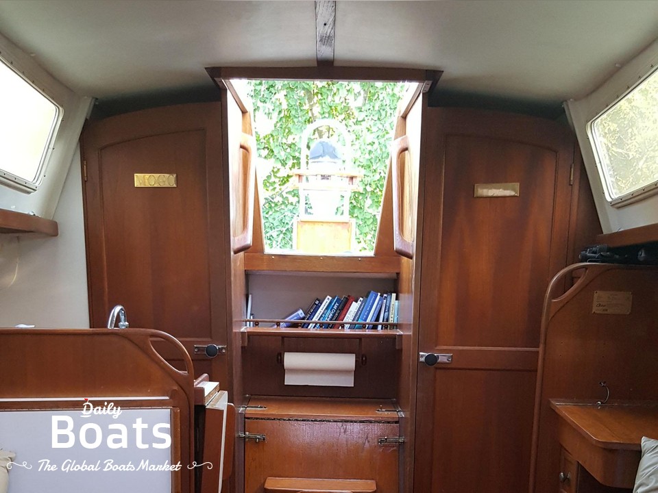 1986 Custom Ouyang Boat Works Aloha 30 for sale. View price, photos and ...