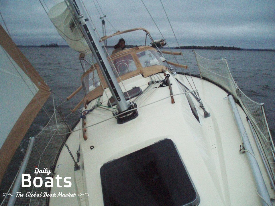 1986 Custom Ouyang Boat Works Aloha 30 for sale. View price, photos and ...