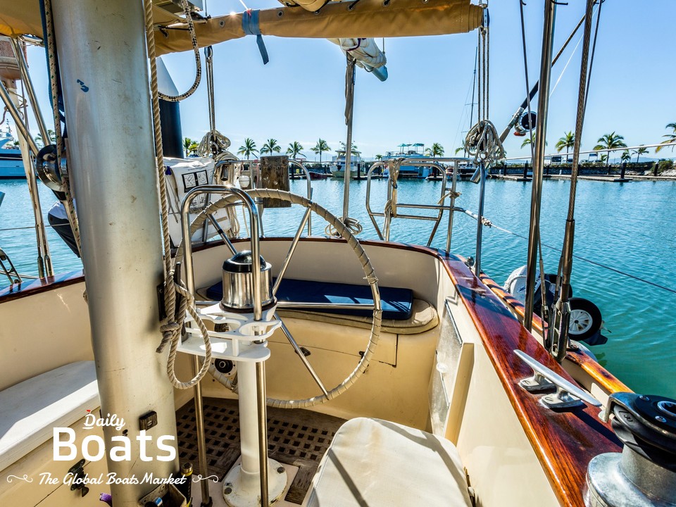 1985 Camper & Nicholsons 40 for sale. View price, photos and Buy 1985 ...