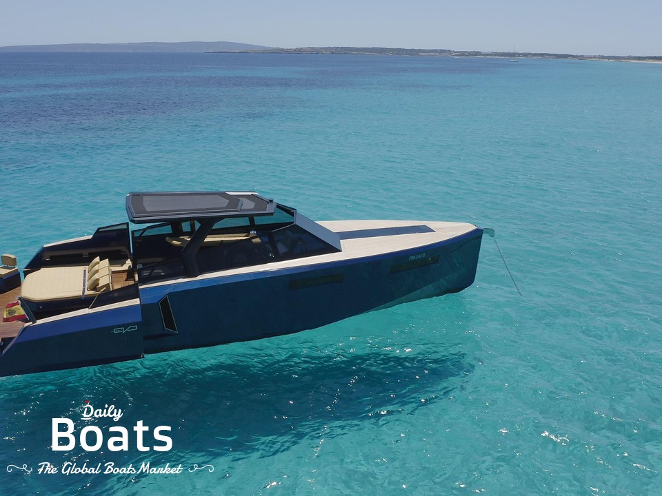 2017 Evo Yachts R4 for sale. View price, photos and Buy 2017 Evo Yachts ...