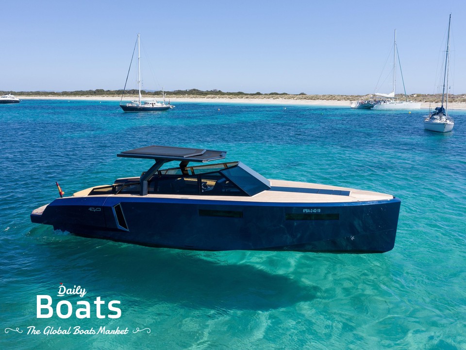 2017 Evo Yachts R4 for sale. View price, photos and Buy 2017 Evo Yachts ...