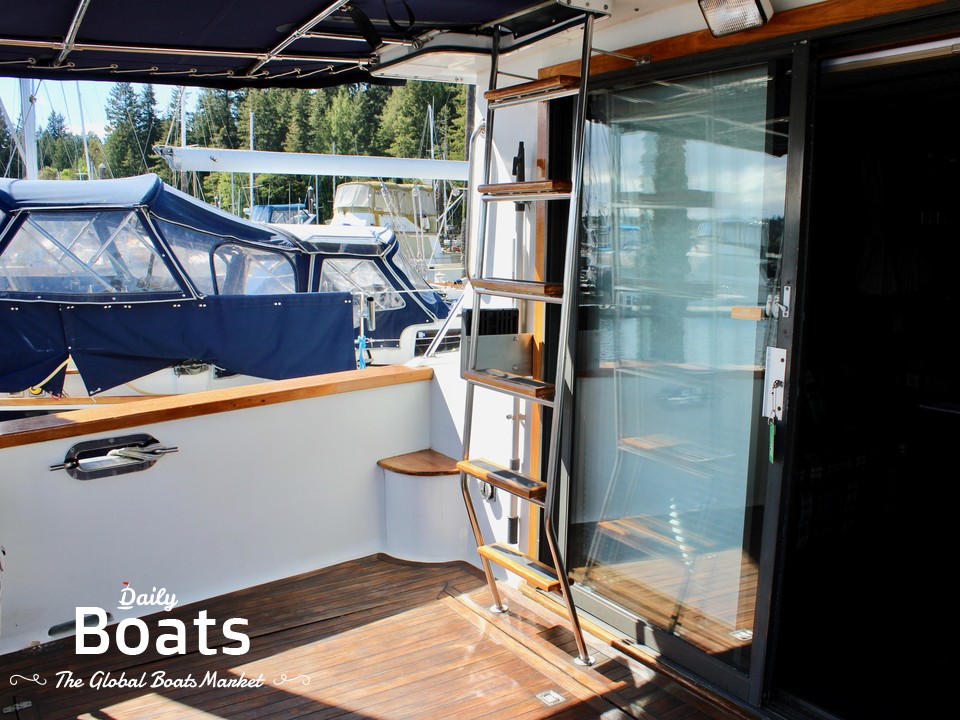 1993 Gulf Commander 40 for sale. View price, photos and Buy 1993 Gulf ...