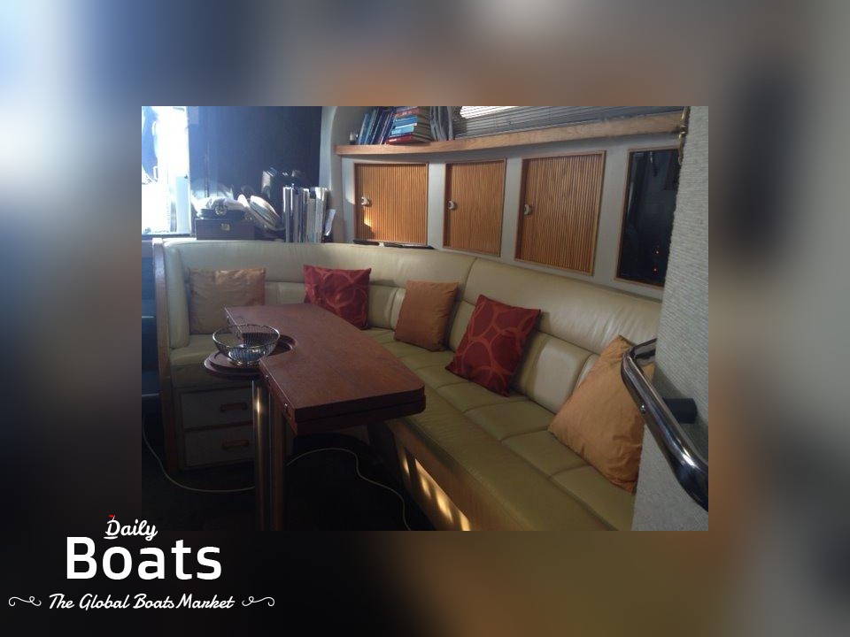 1991 Sea Ray 390 Express Cruiser for sale. View price, photos and Buy ...