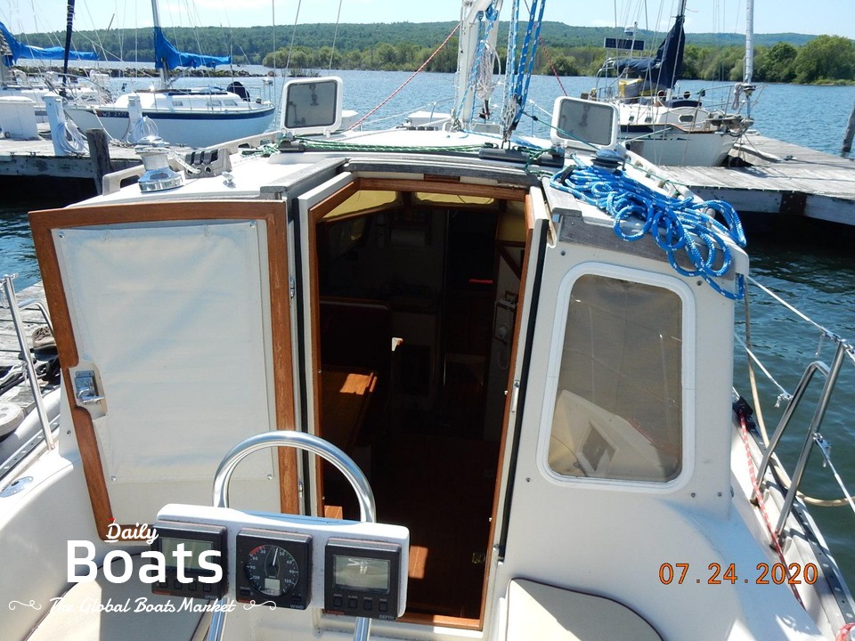 1994 Pacific Seacraft 32 Pilothouse for sale. View price, photos and ...