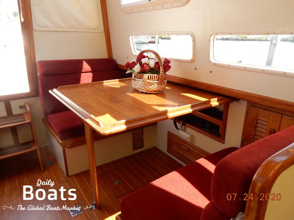 1994 Pacific Seacraft 32 Pilothouse for sale. View price, photos and ...