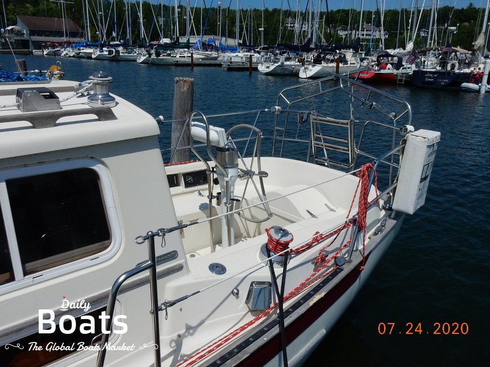 1994 Pacific Seacraft 32 Pilothouse for sale. View price, photos and ...
