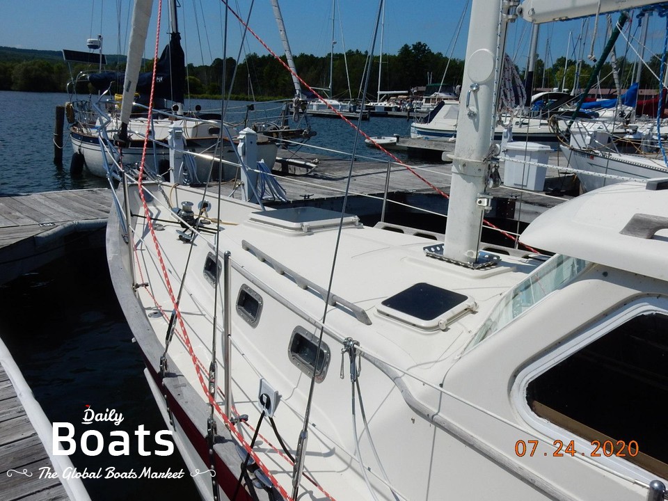 1994 Pacific Seacraft 32 Pilothouse for sale. View price, photos and ...