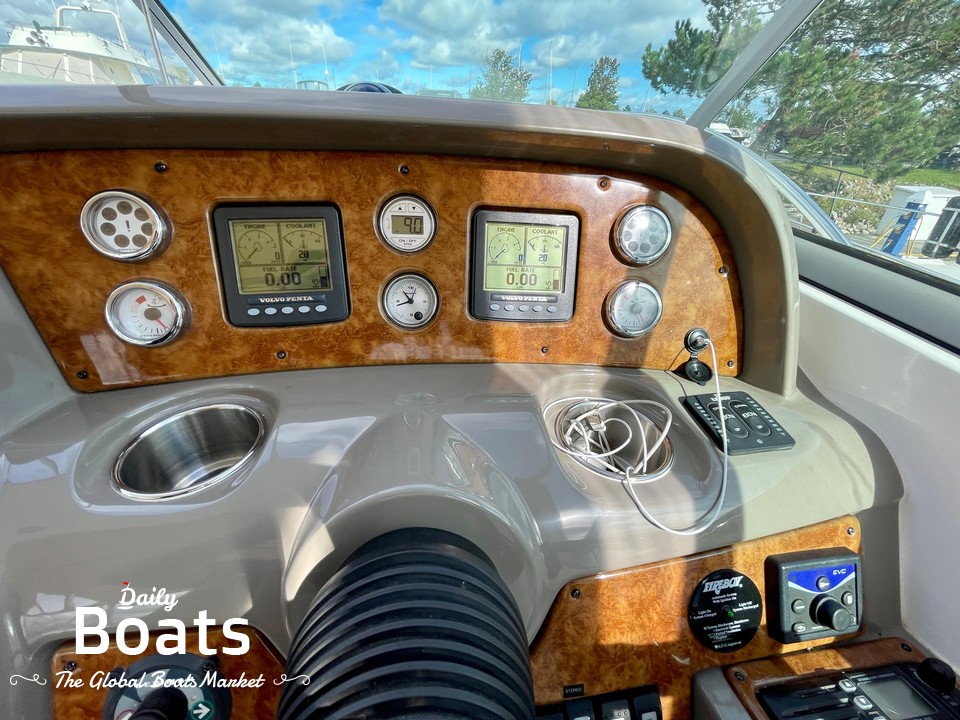 2009 Rinker 360 Express Cruiser for sale. View price, photos and Buy ...