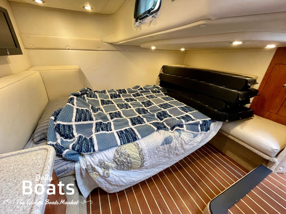 2009 Rinker 360 Express Cruiser for sale. View price, photos and Buy ...