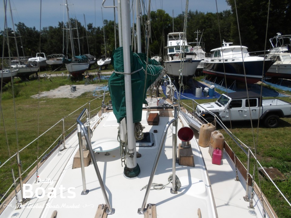 1981 Pearson 365 for sale. View price, photos and Buy 1981 Pearson 365 ...