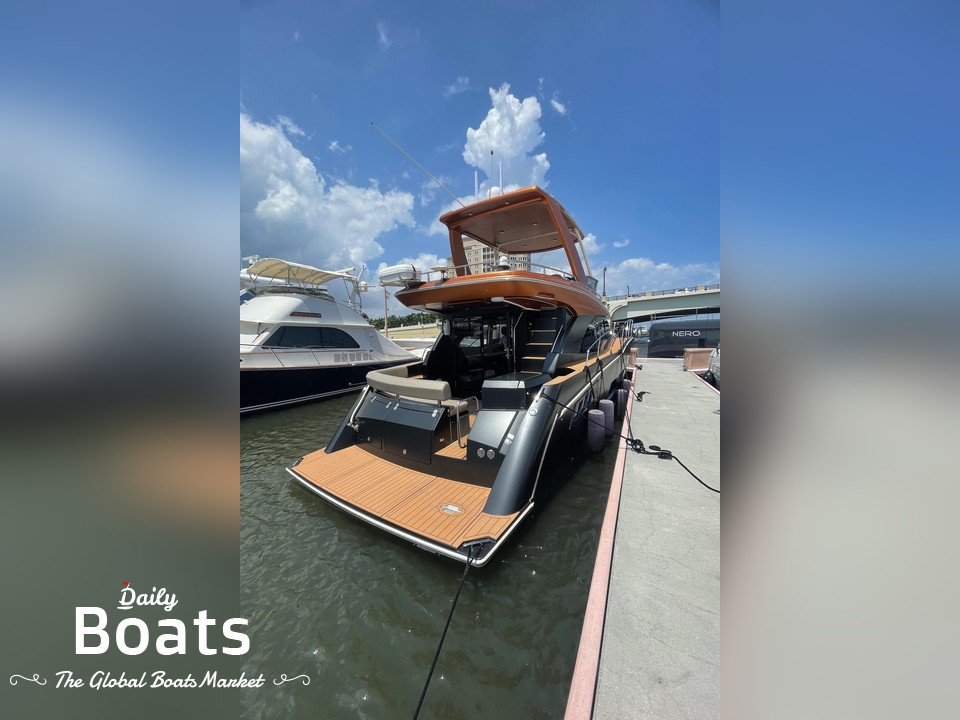 2015 Carver C40 for sale. View price, photos and Buy 2015 Carver C40 ...