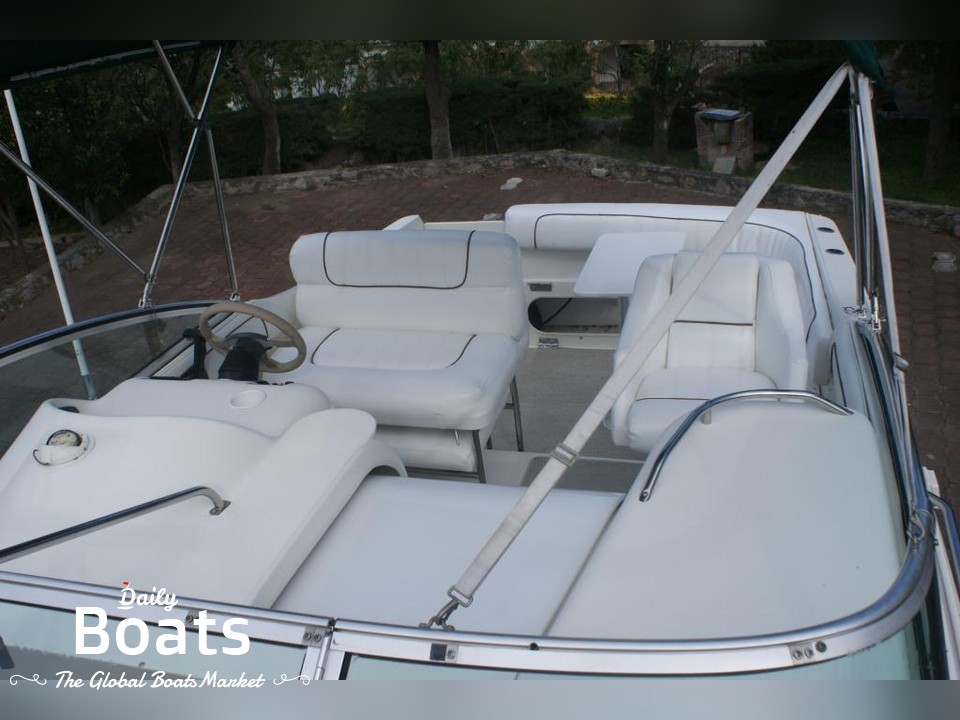 1999 Larson Cabrio 270 Mid Cabin for sale. View price, photos and Buy ...