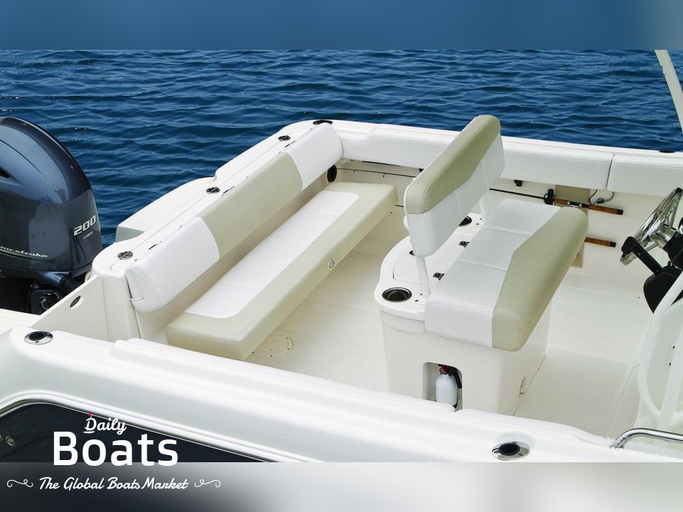 2021 Robalo R222 Centre Console for sale. View price, photos and Buy ...