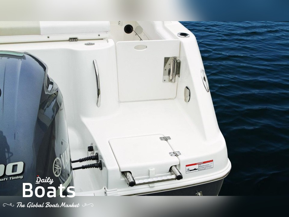 2021 Robalo R222 Centre Console for sale. View price, photos and Buy ...