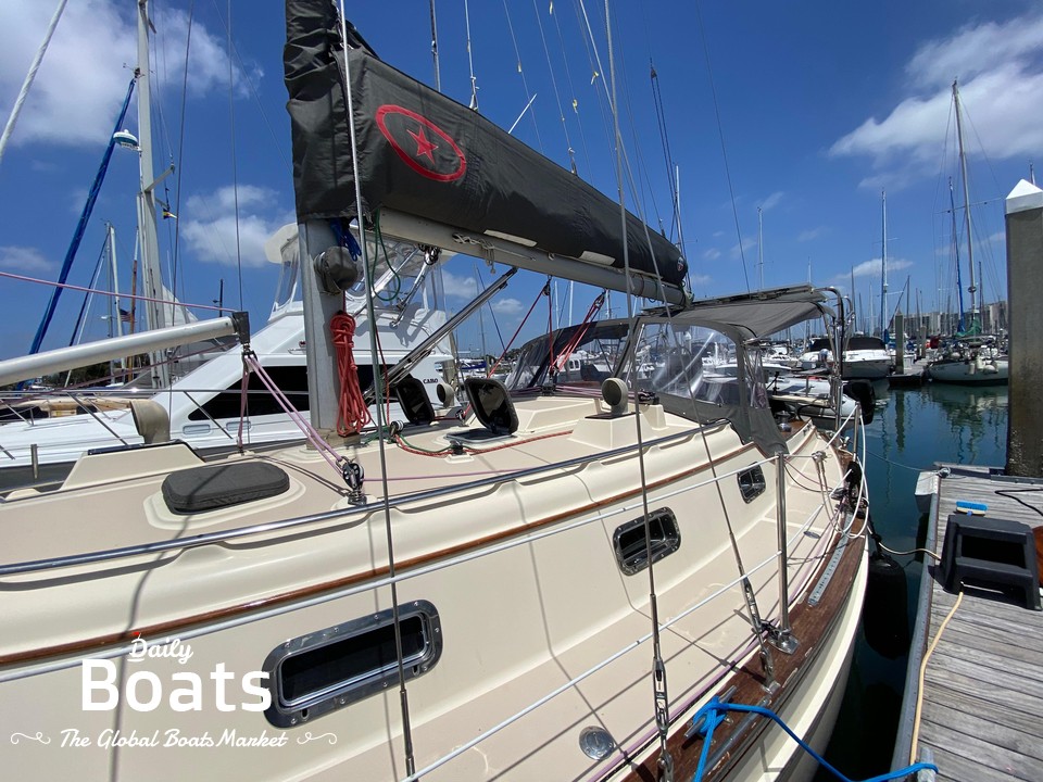 1998 Island Packet 320 for sale. View price, photos and Buy 1998 Island ...