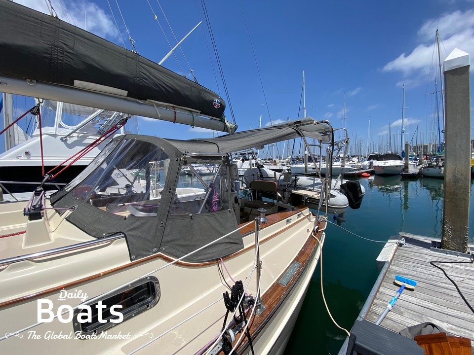 1998 Island Packet 320 for sale. View price, photos and Buy 1998 Island ...