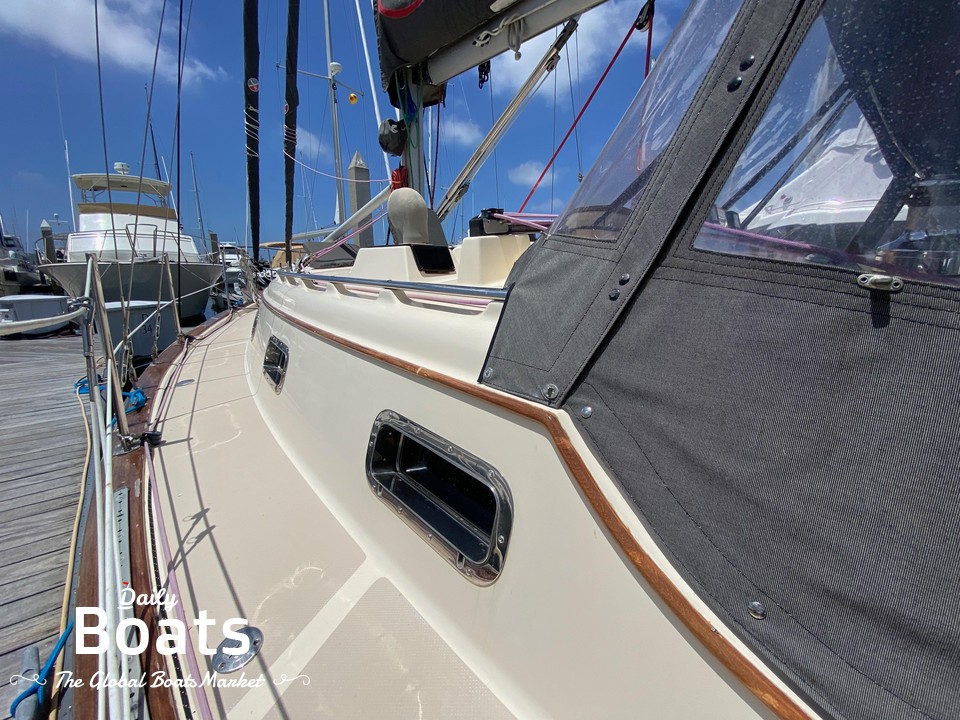 1998 Island Packet 320 for sale. View price, photos and Buy 1998 Island ...