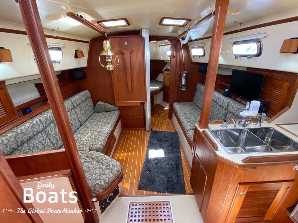 1998 Island Packet 320 for sale. View price, photos and Buy 1998 Island ...