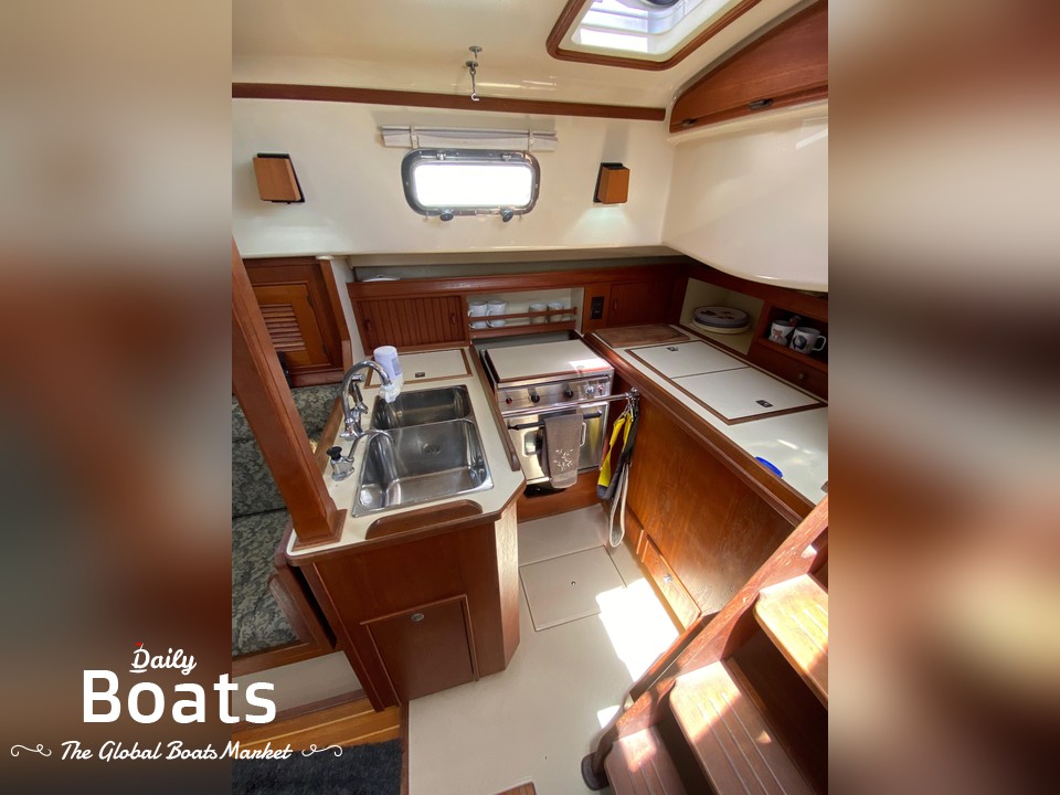 1998 Island Packet 320 for sale. View price, photos and Buy 1998 Island ...