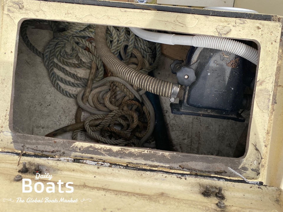 1984 Douglas 32 for sale. View price, photos and Buy 1984 Douglas 32 ...