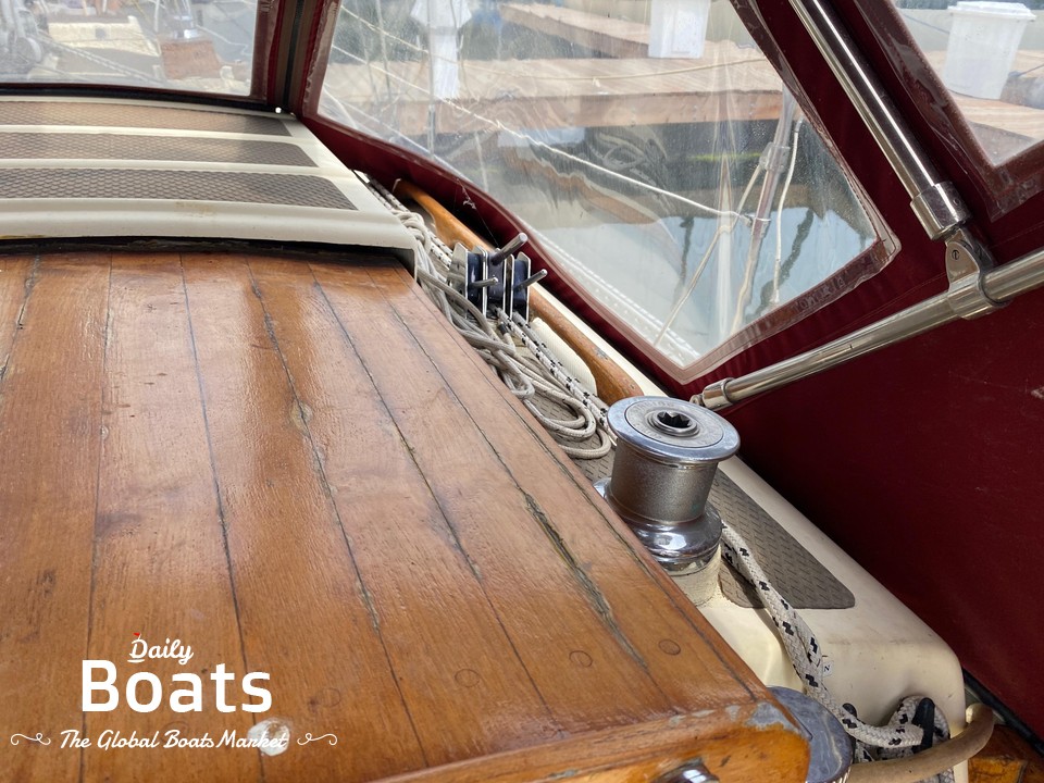 1984 Douglas 32 for sale. View price, photos and Buy 1984 Douglas 32 ...