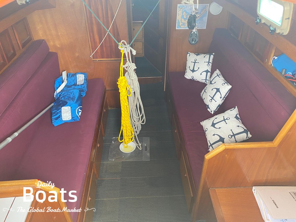 1984 Douglas 32 for sale. View price, photos and Buy 1984 Douglas 32 ...