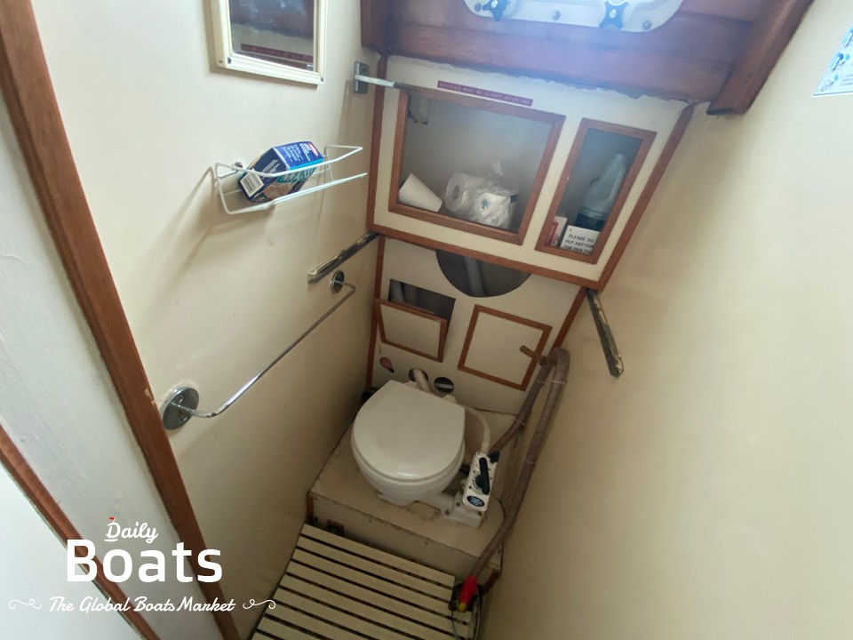 1984 Douglas 32 for sale. View price, photos and Buy 1984 Douglas 32 ...