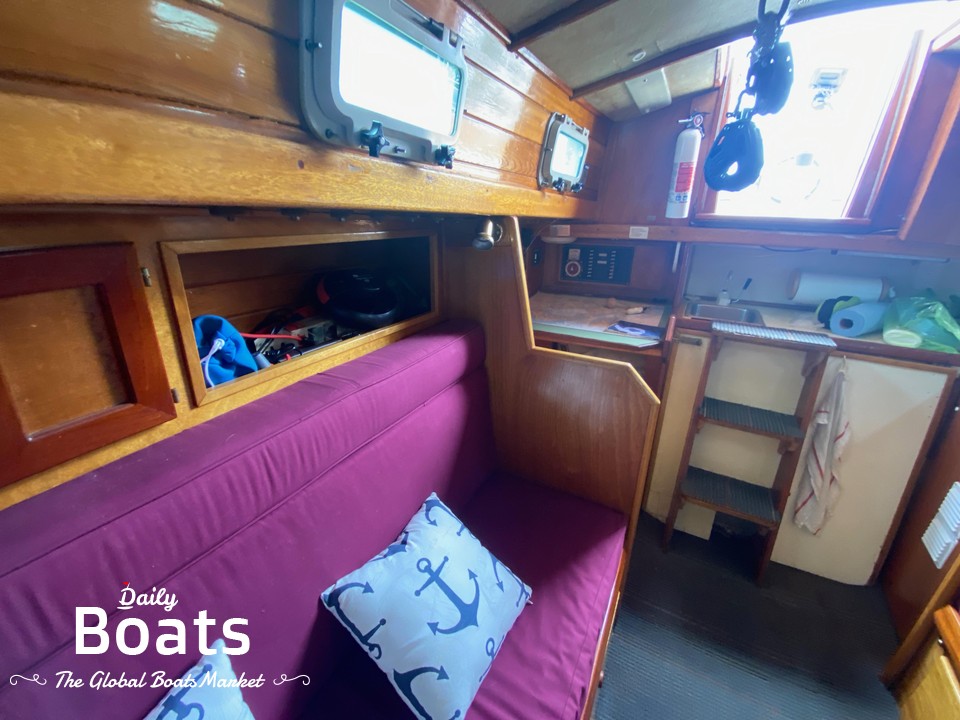 1984 Douglas 32 for sale. View price, photos and Buy 1984 Douglas 32 ...