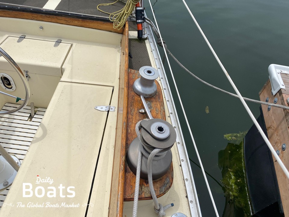 1984 Douglas 32 for sale. View price, photos and Buy 1984 Douglas 32 ...