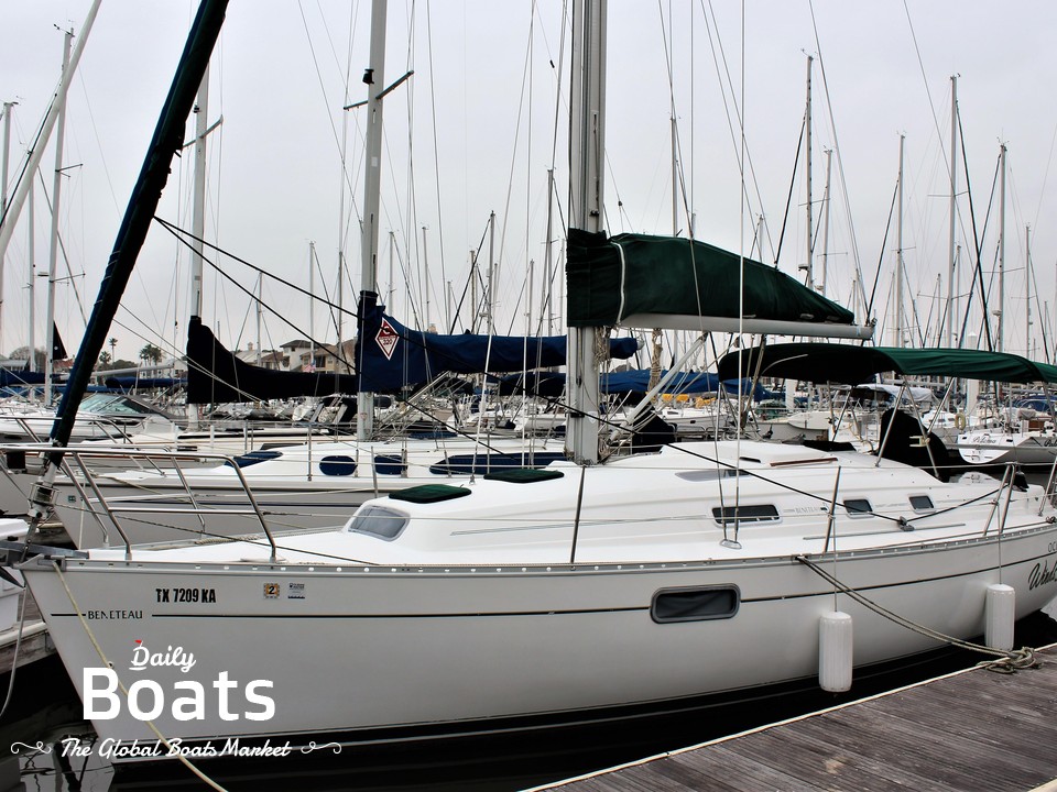 1997 Beneteau Oceanis 321 for sale. View price, photos and Buy 1997 ...