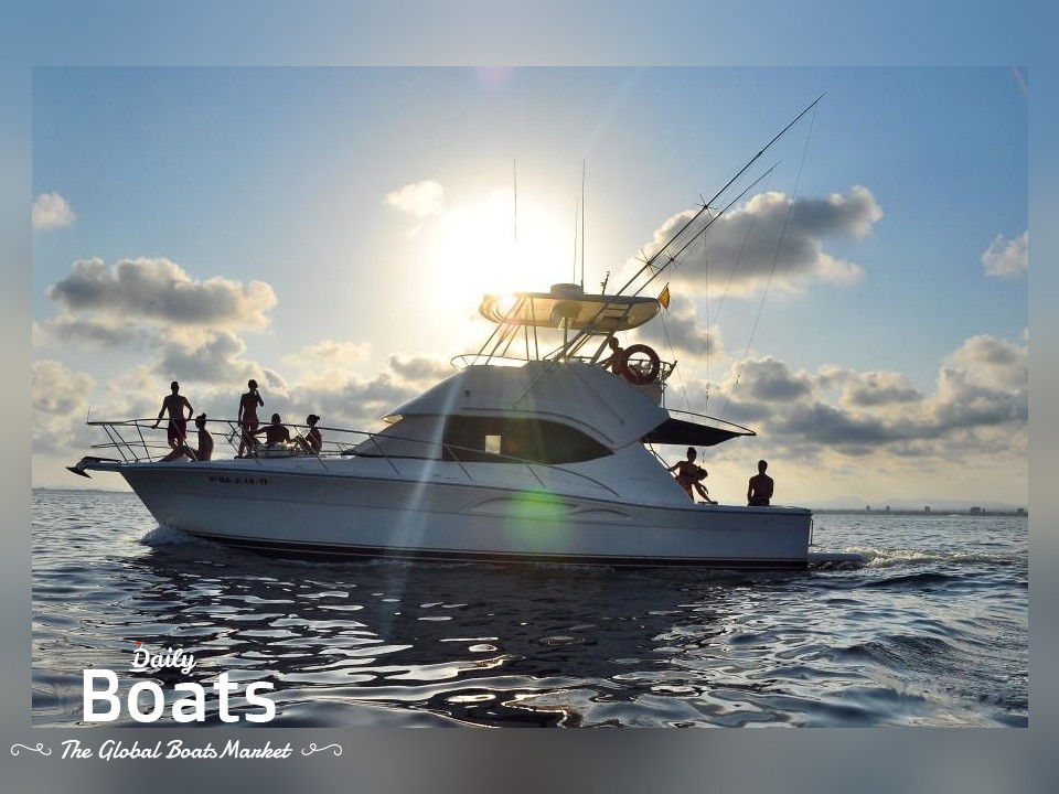 2001 Riviera Cruiser 40 Flybridge for sale. View price, photos and Buy ...