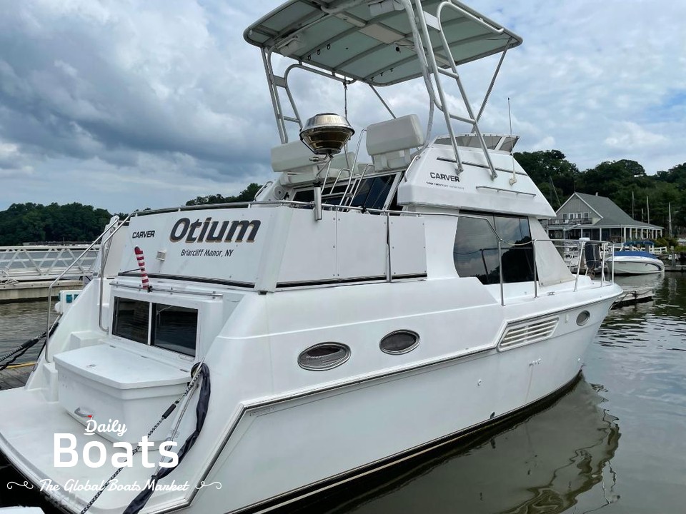 2000 Carver 326 Aft Cabin Motor Yacht for sale. View price, photos and ...
