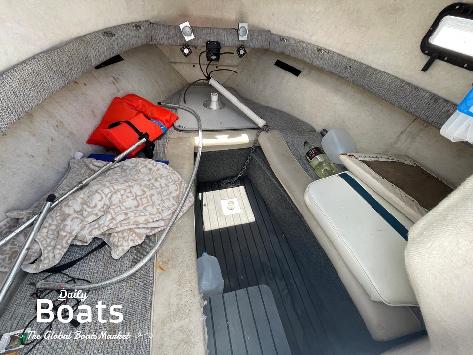 1999 Bayliner 2002 Trophy for sale. View price, photos and Buy 1999 ...